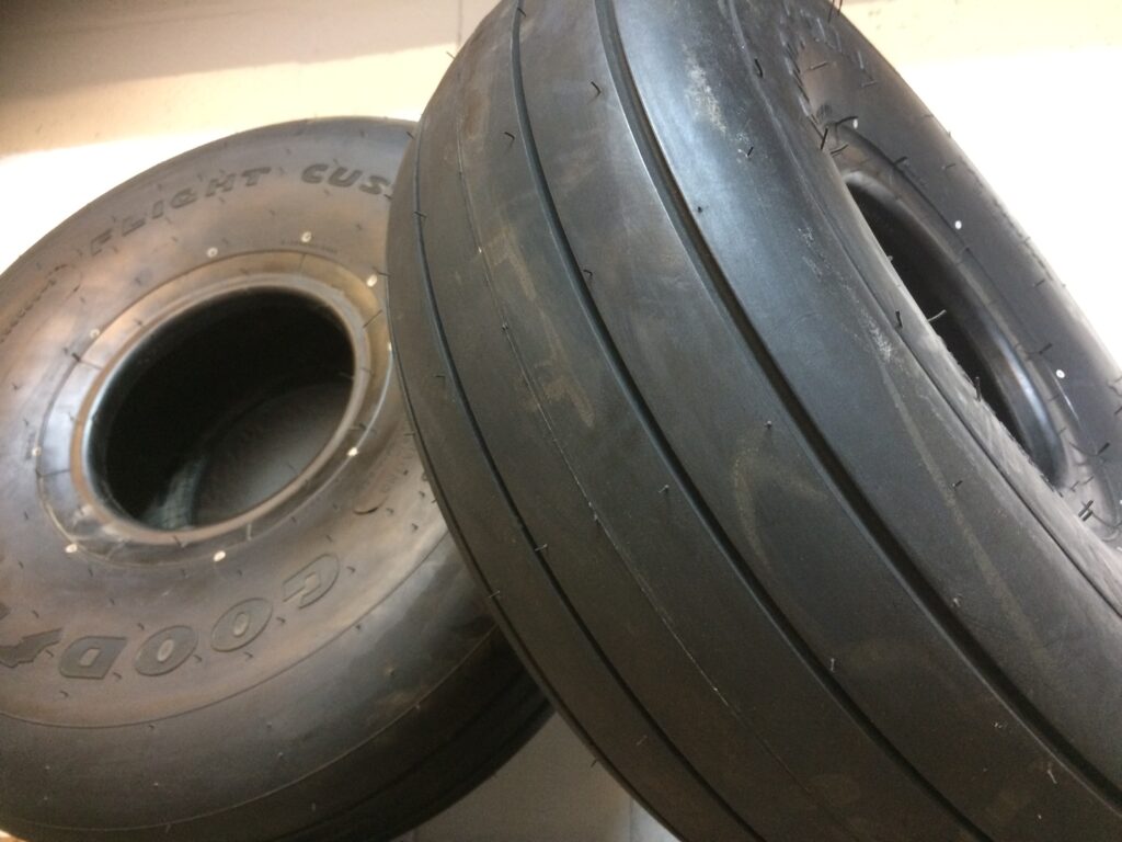 TYRE SALE, 27x7.75-15 & H40x14.5-19 US$ 110,000.00 - Aerospace Support ...